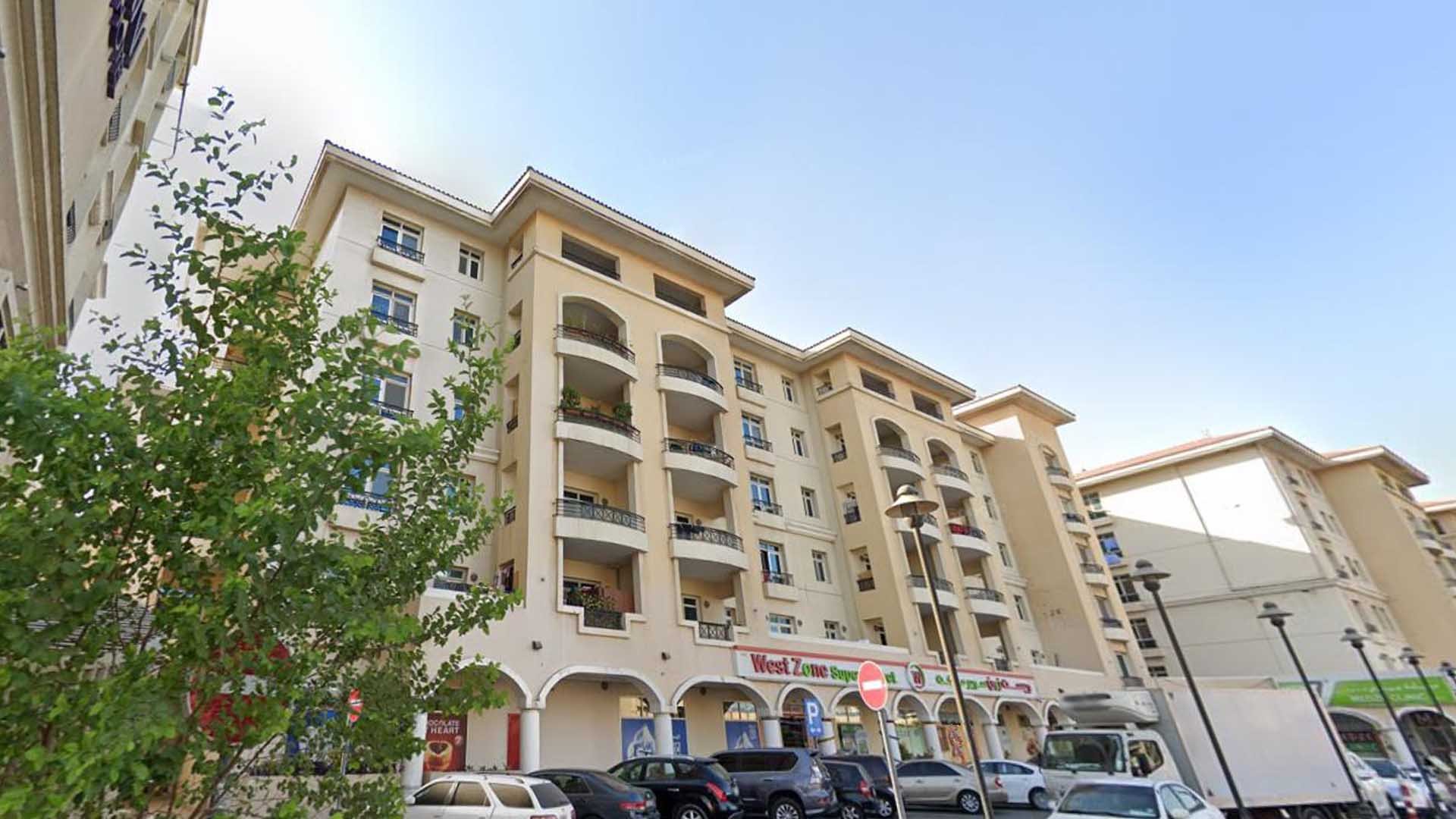 THE CENTRE RESIDENCE in Deira, Dubai, UAE № 390103: prices, floor plans ...