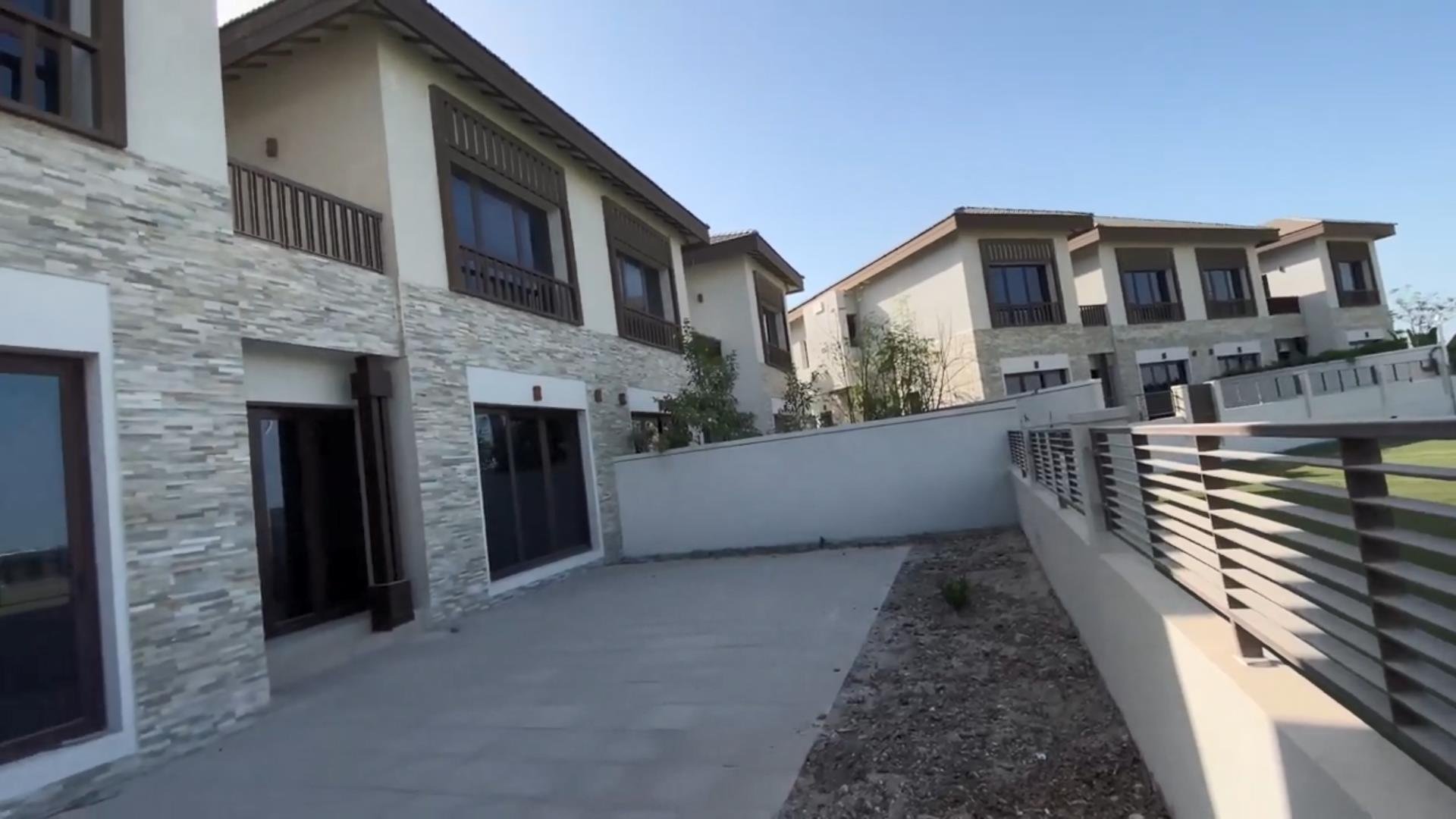 NALAYA VILLAS in Al Reem Island, Abu Dhabi, UAE № 132510 from «Reem Developers»: prices, floor ...