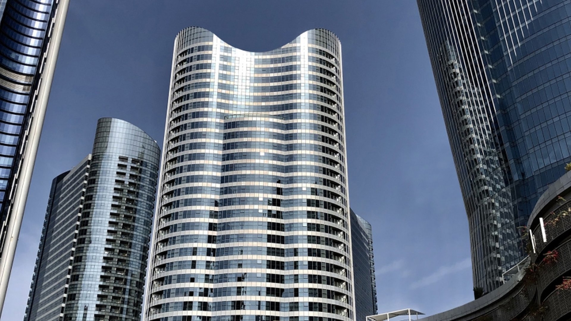 Omega Tower in Al Reem Island, Abu Dhabi, UAE № 131407 from «Mismak ...